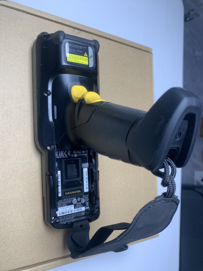 Zebra MC330K-GI3HA3US01 38 Key 4" DISPLAY Gun Android Barcode Scanner ...